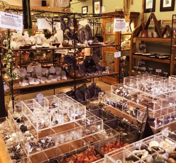 Best Crystal Shops In Seattle • The Green Crystal
