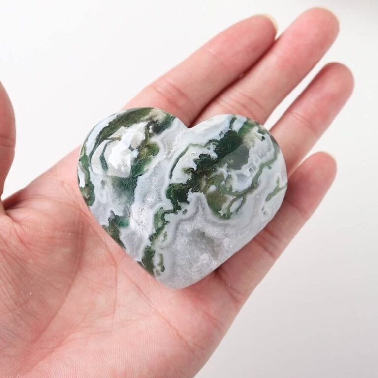 Rose Quartz Heart • The Green Crystal