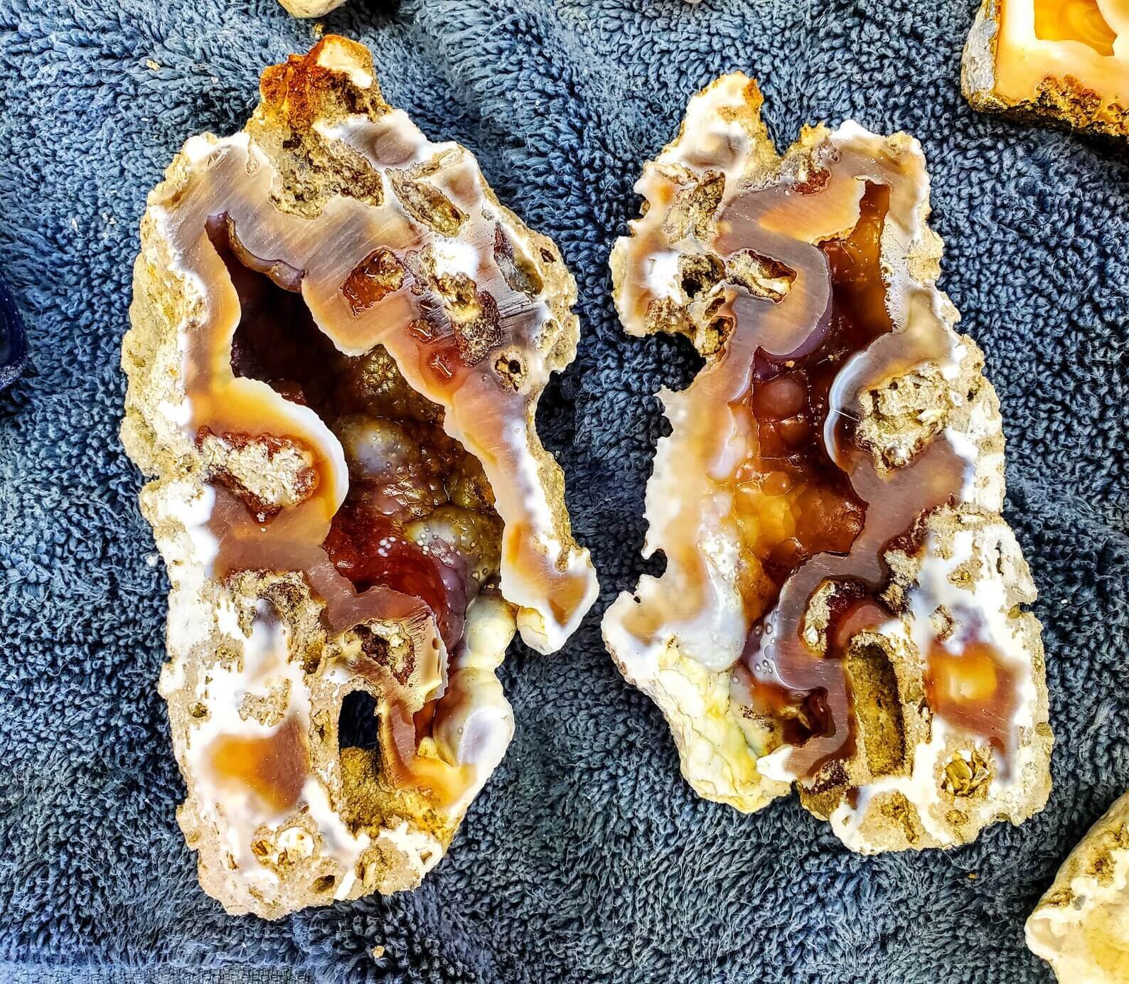 8 Different Types Of Geodes With Pictures • The Green Crystal